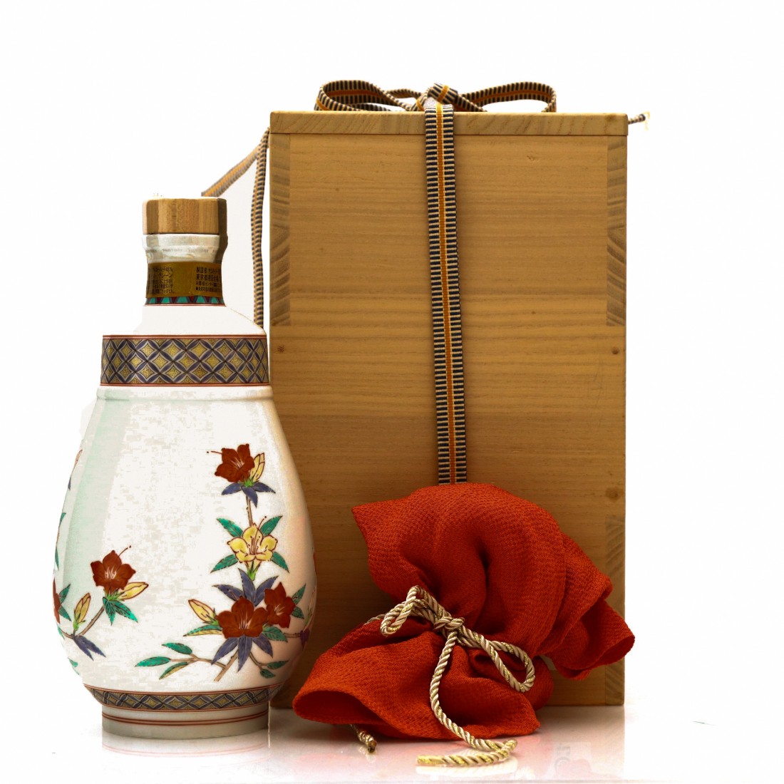 Hibiki 35 Year Old Sakaida Kakiemon Decanter | Whisky Auctioneer