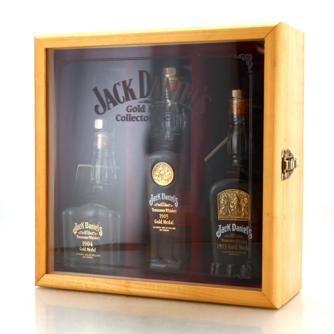Jack Daniel's Gold Medal x 3 / Collectors Series | Whisky Auctioneer