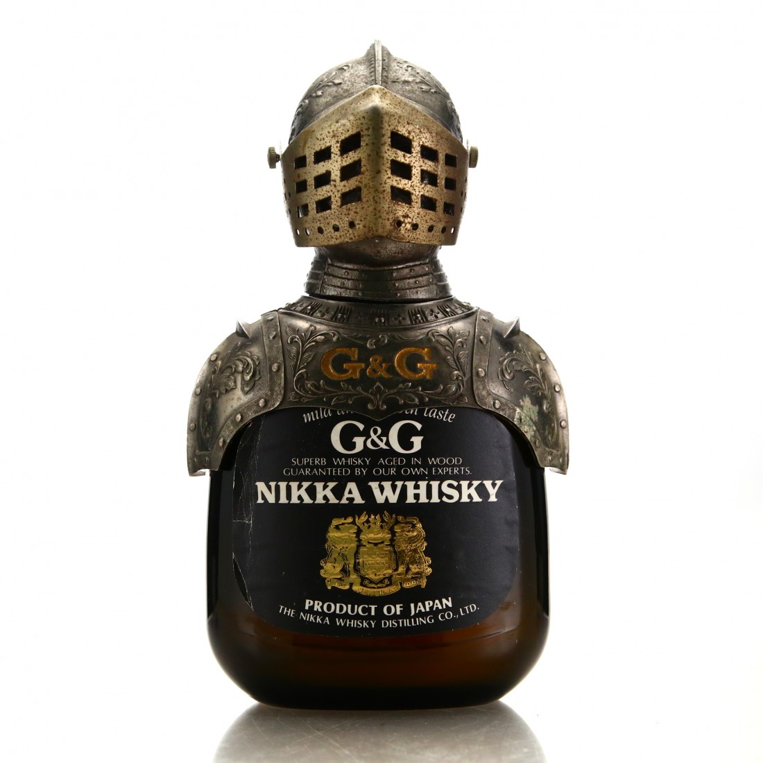 Nikka Gold and Gold with Knight Ornament | Whisky Auctioneer