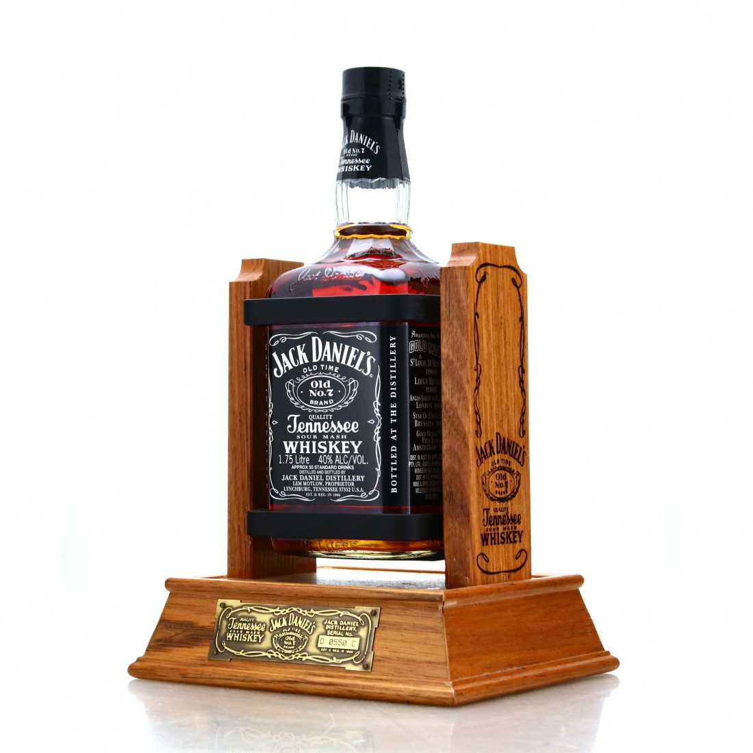 Jack Daniel's Old No.7 Brand 80 Proof 1.75 Litre / with Pouring Cradle ...