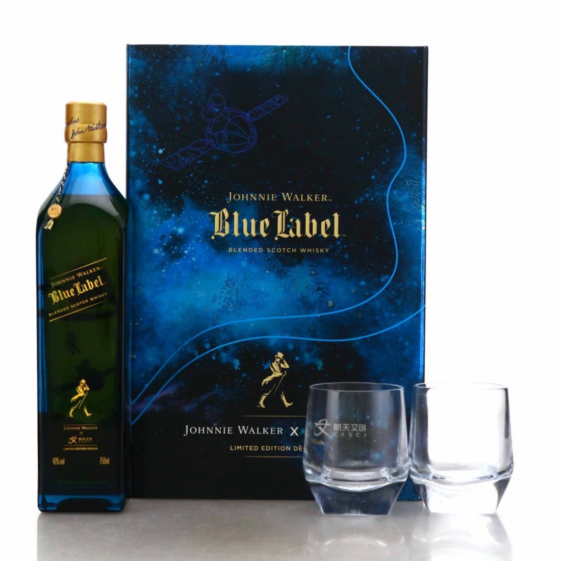 Johnnie Walker Blue Label Gift Pack 75cl / X Casci | Whisky Auctioneer