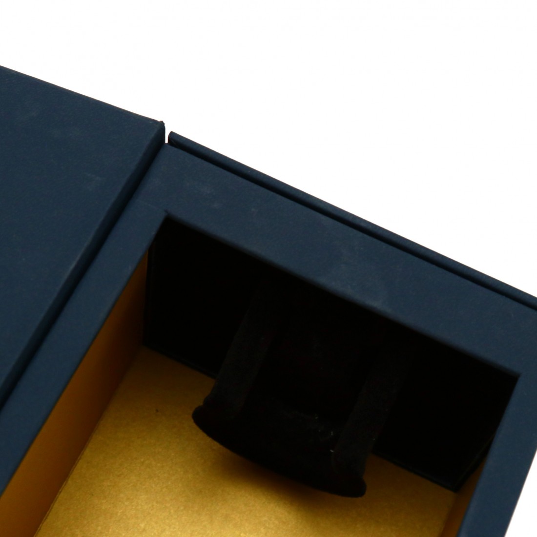 Johnnie Walker Blue Label 75cl / Vietnam | Whisky Auctioneer