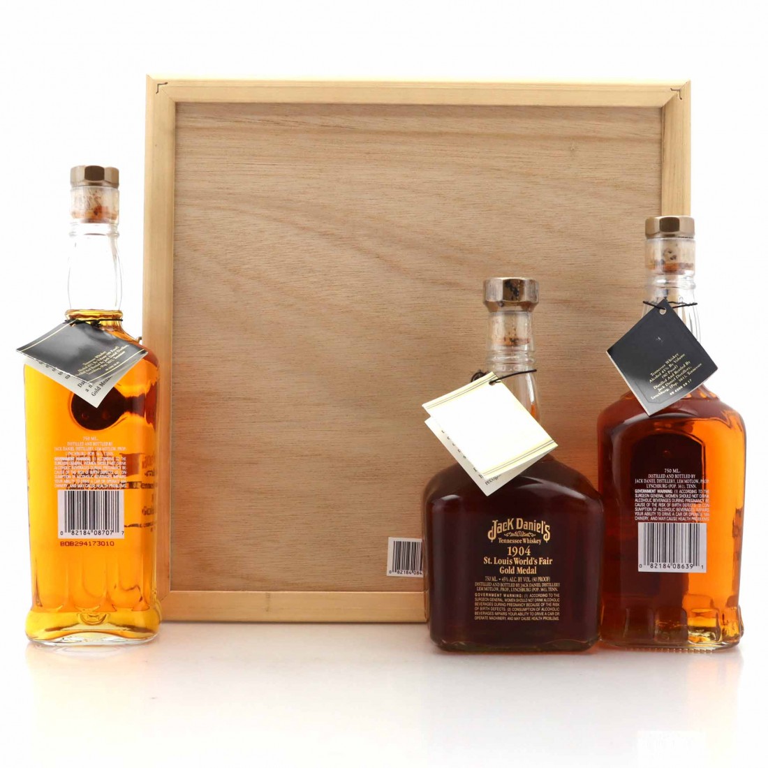 Jack Daniel's Gold Medal x 3 / Collectors Series | Whisky Auctioneer