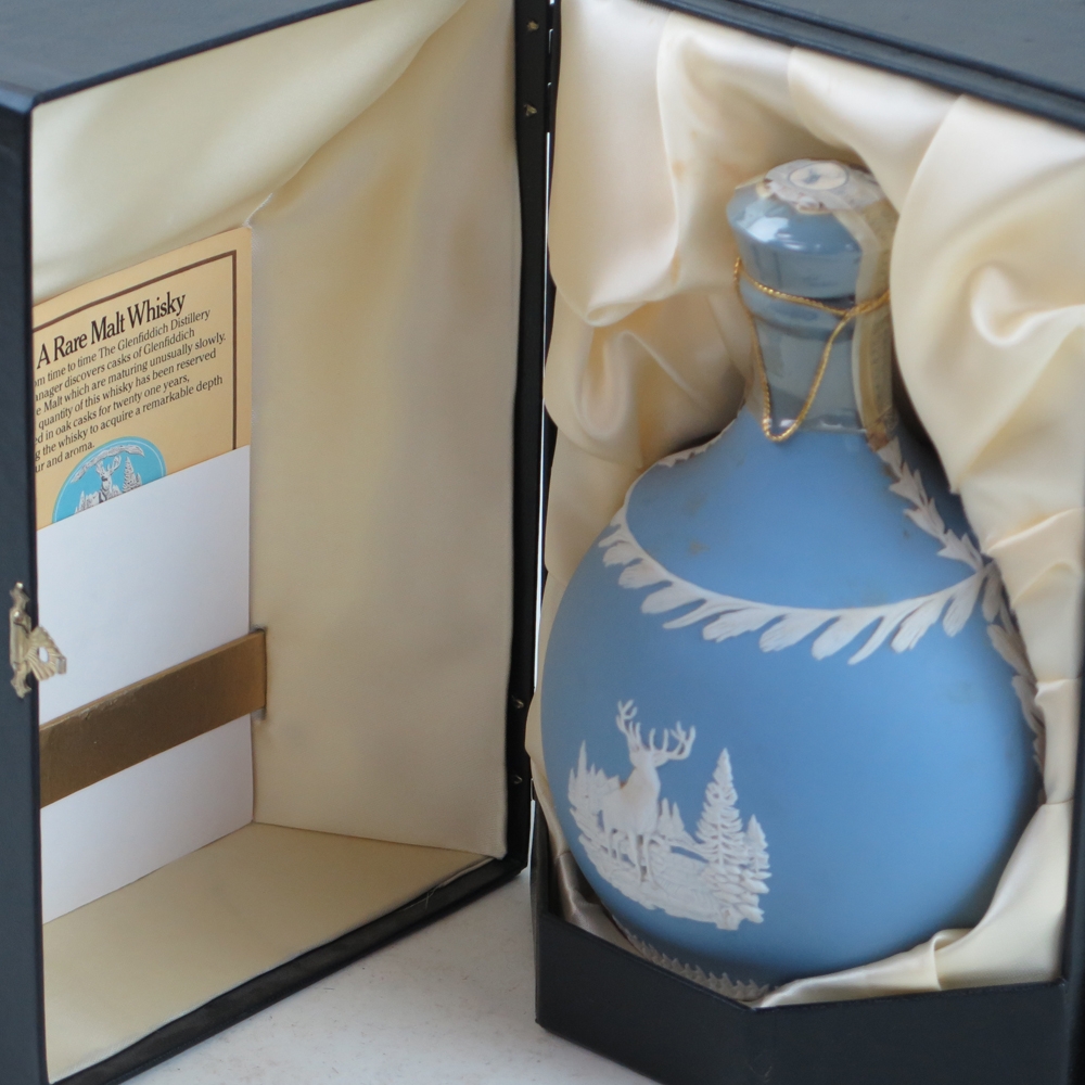 Glenfiddich 21 Year Old Wedgewood Decanter | Whisky Auctioneer