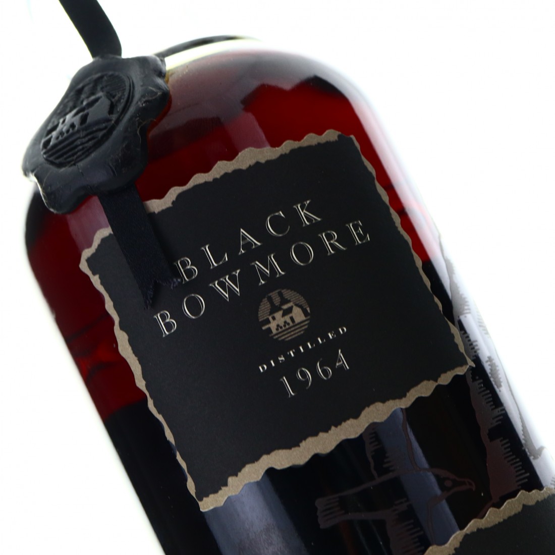Bowmore 1964 Black Bowmore 29 Year Old 1st Edition | Whisky Auctioneer